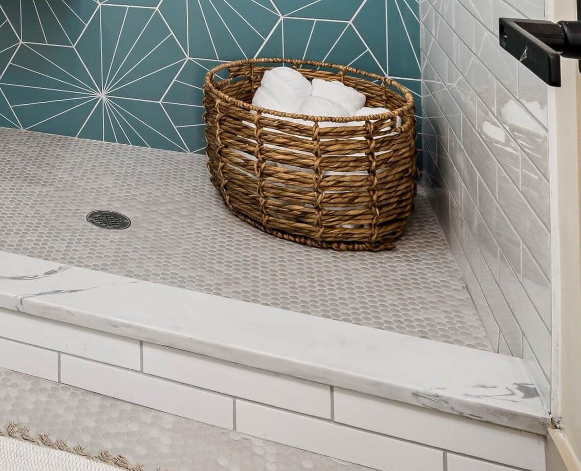 A Guide to Different Shower Curb Finishes for Your Bathroom | Redo Shower